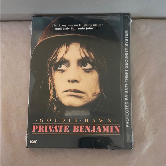 Warner Bros. | Media | Private Benjamin Dvd 997 Warner Bros Goldie Hawn ...